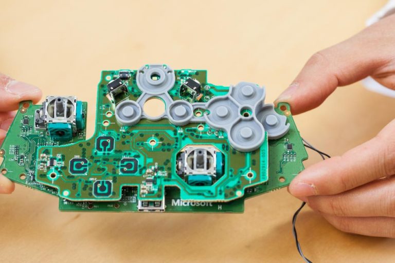 XBox Controller Teardown - Fictiv