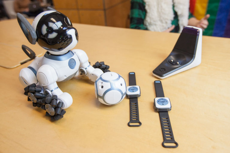 WowWee CHiP Robot Dog Toy Teardown - Fictiv