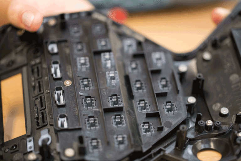 Logitech G13 Advanced Gameboard Teardown - Fictiv