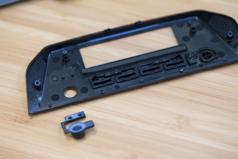 Logitech G13 Advanced Gameboard Teardown - Fictiv