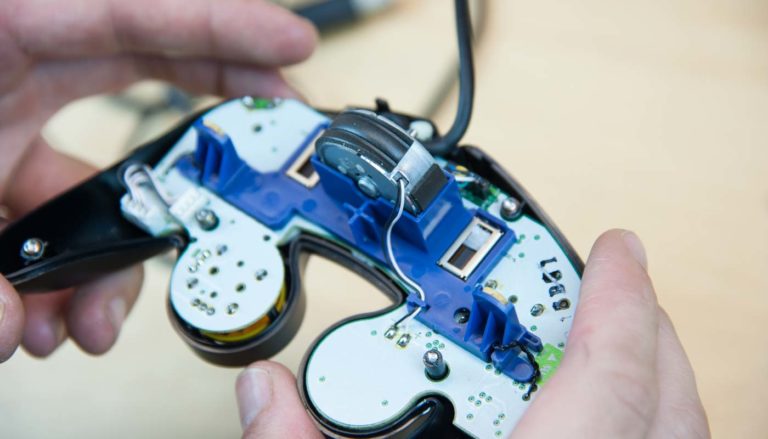 Nintendo Controller Teardown Part 2 - Fictiv