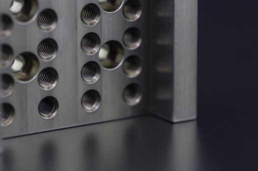 Threaded Holes: Types, Methods, Considerations for Threading Holes | Fictiv